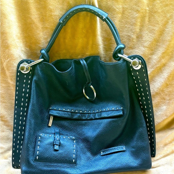 BCBG | Bags | Large Bcbg Bag Great Condition On The Inside And Out You ...